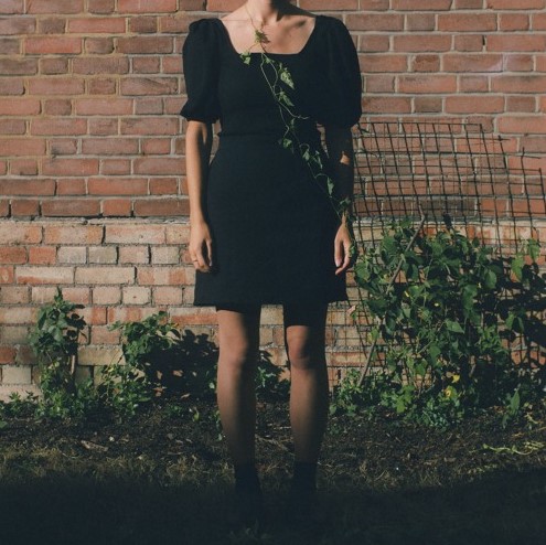 SINGLE REVIEW: AILSA TULLY – PARASITE - Joyzine