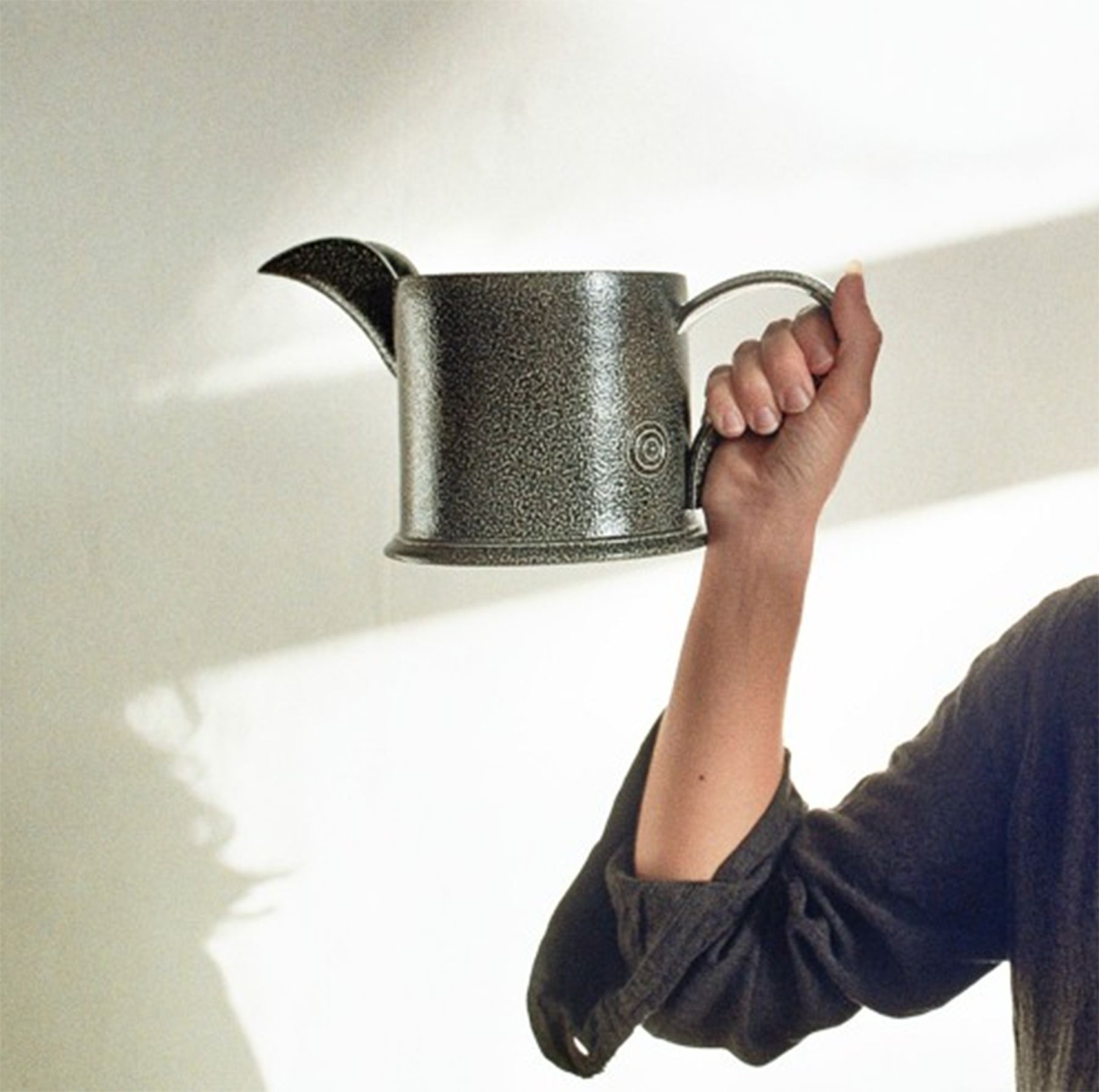 SINGLE REVIEW: AILSA TULLY – SALT GLAZE - Joyzine